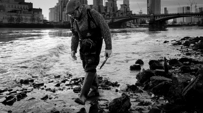 Six Weekends in London - Artizt line